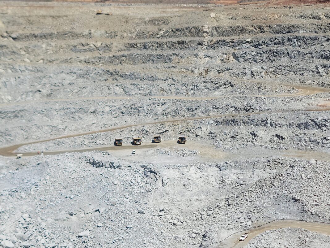 Understanding the Principles of Open Pit Mining